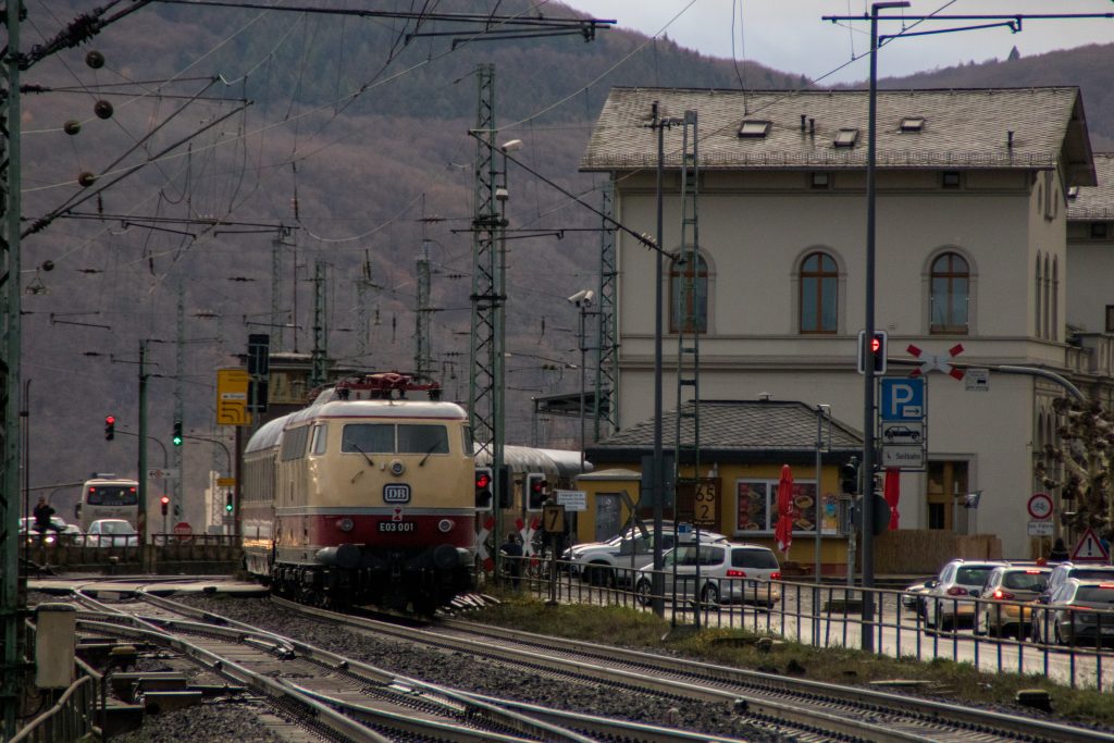 rechte Rheinstrecke – bienenschuss.de