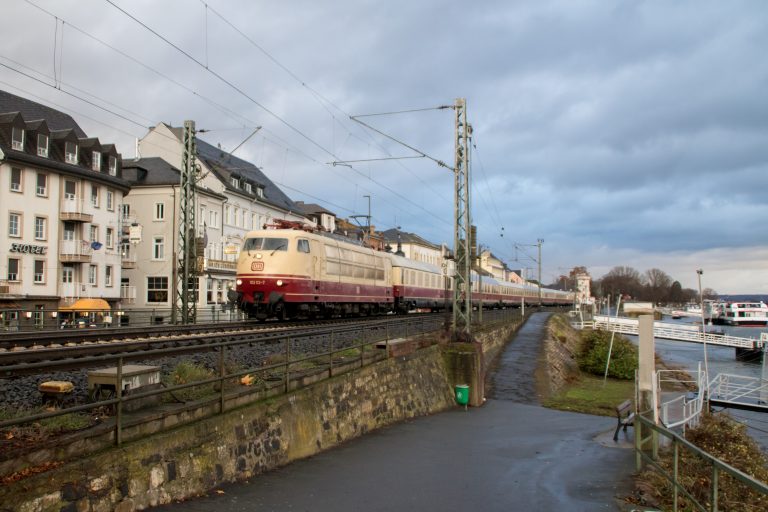 rechte Rheinstrecke – bienenschuss.de